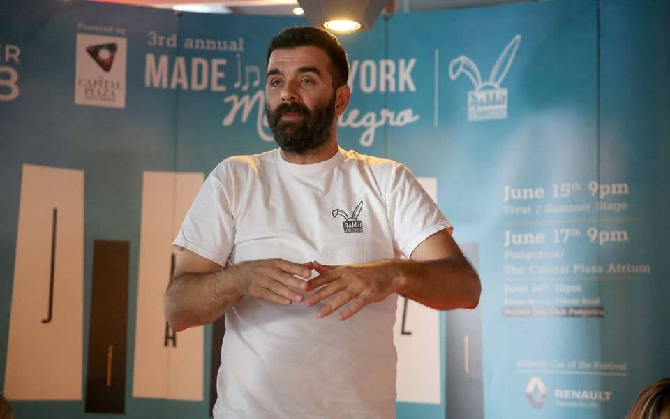 Vladimir Maraš: Ludo, burazeru - Pobjeda