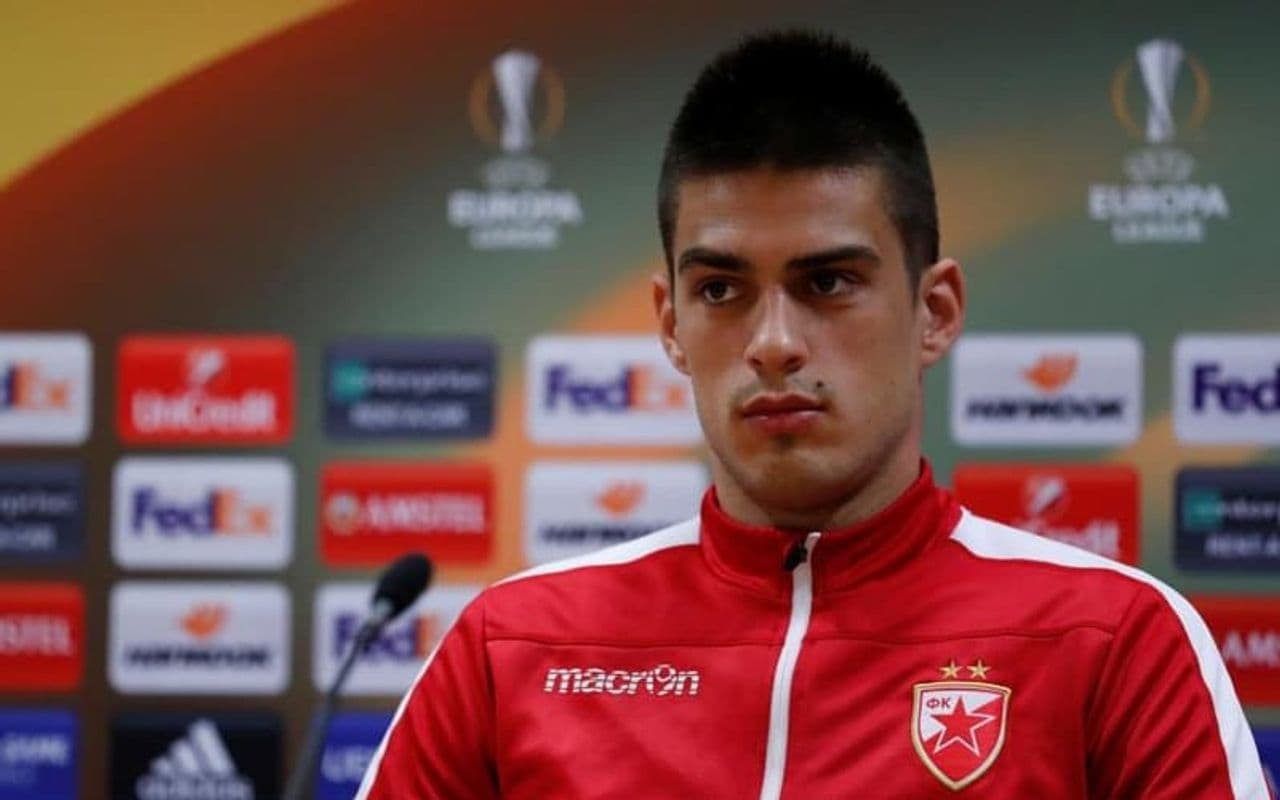 Sjenke prezimena Savić: Priča o svima nama - Pobjeda