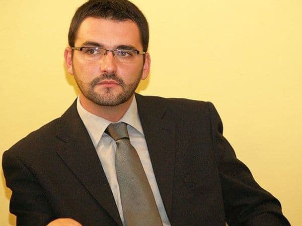 Crnogorski jezik u pakovanju "Vijesti" - Pobjeda