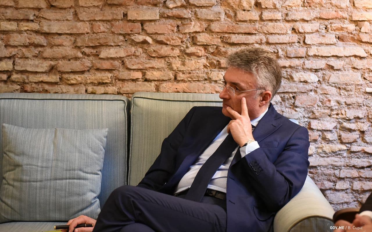 Vlahović o izjavi Varheljija: Proglašenje ambasadora za persona non ...