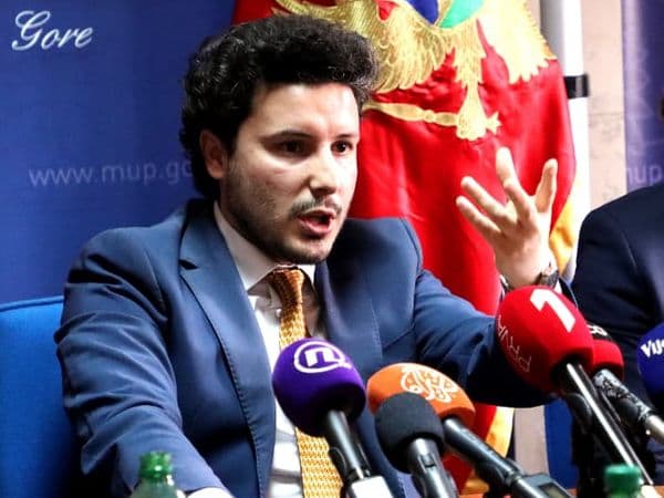 Predoziranje lažima - Pobjeda