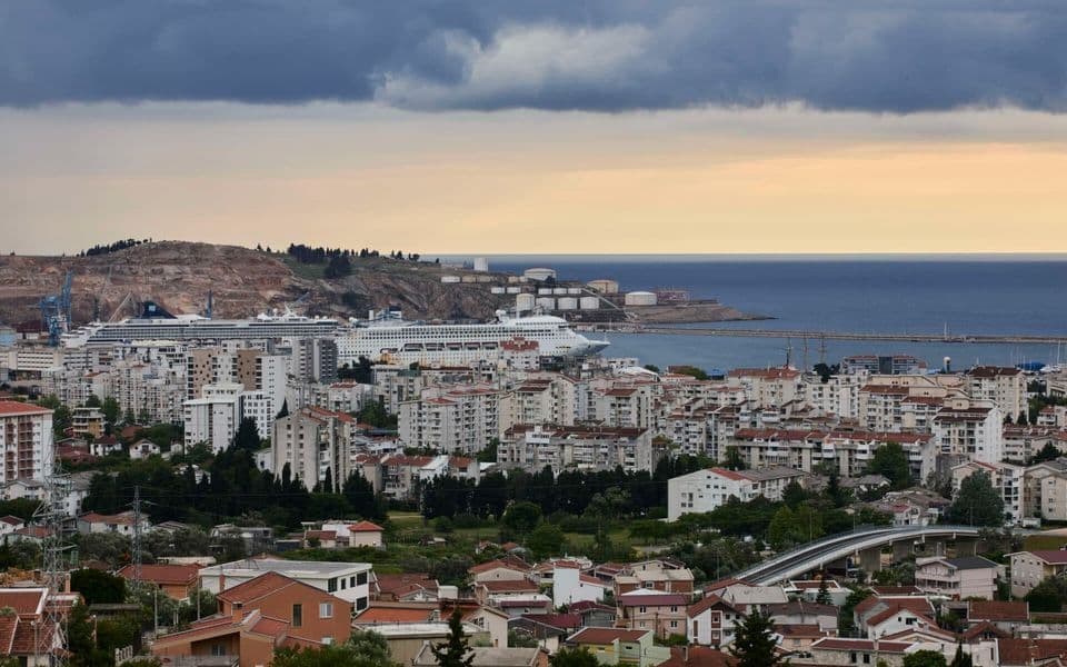Opština Bar: Semafori na raskrsnici kod Volija - Pobjeda