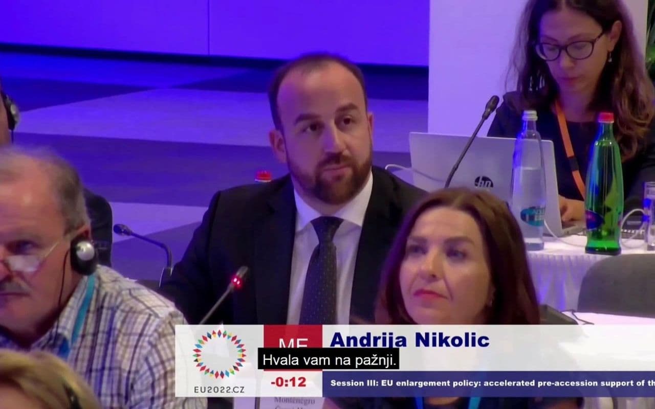 Nikolić u Pragu: Geopolitička situacija nam diktira da požurimo sa ...