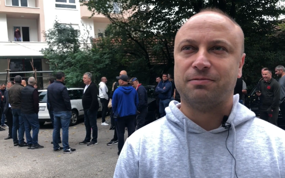 Okupili se ispred tužilaštva u znak podrške kolegama - Pobjeda