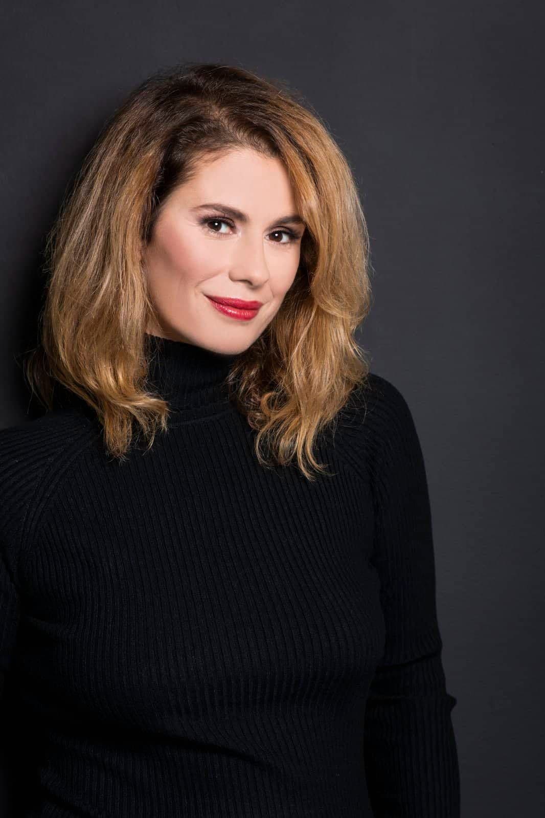 Marina Redžepović: Pijuckanje pinja kolada u Pekamu - Pobjeda