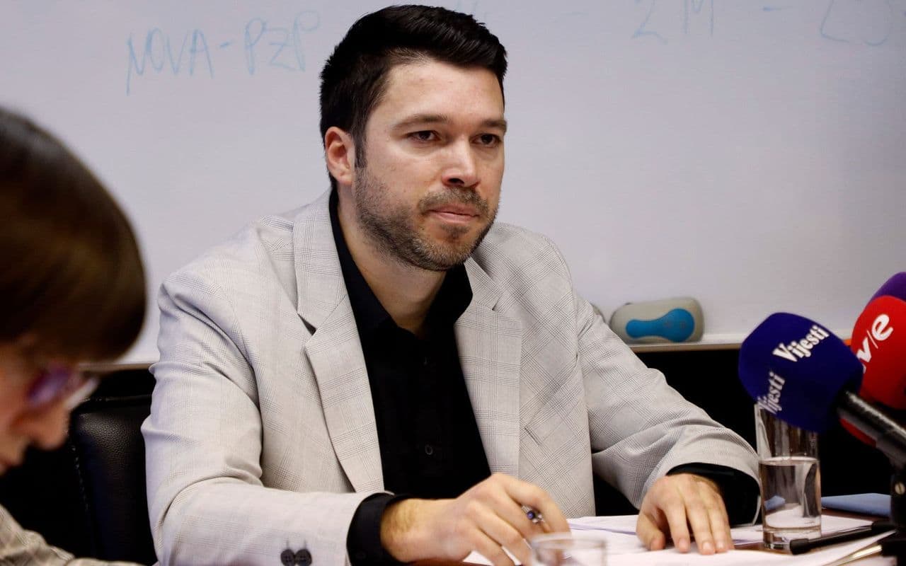 Mugoša: Rok za uvid u materijal sedam dana od izbora - Pobjeda Mugoša: Rok za uvid u materijal sedam dana od izbora - Pobjeda