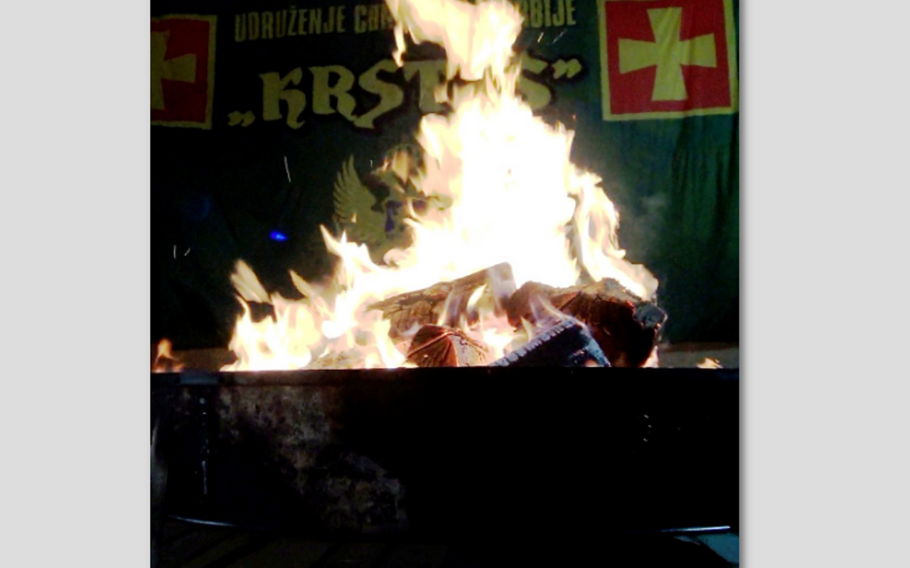 Crnogorska dijaspora naložila badnjak u Lovćencu - Pobjeda