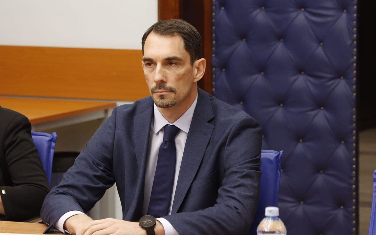 Bezočna podmetanja - Pobjeda