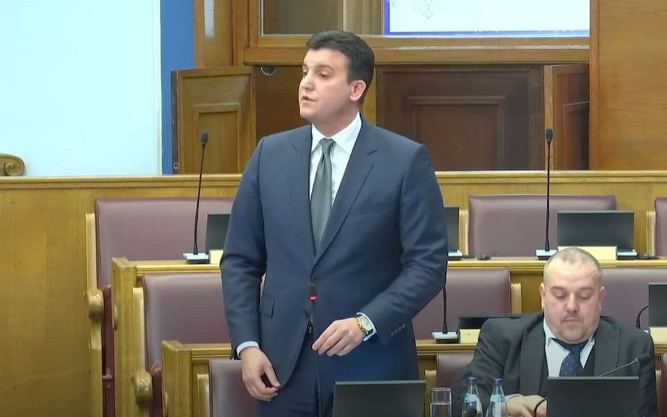Milović odgovorio Adžiću: Vaše optužbe zahtijevaju tretman pred nadležnim organima, znate đe je SDT
