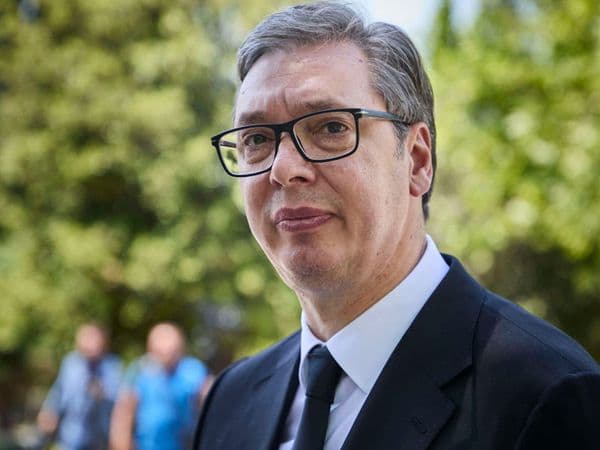 Vučić: Izbori u roku od godinu dana - Pobjeda