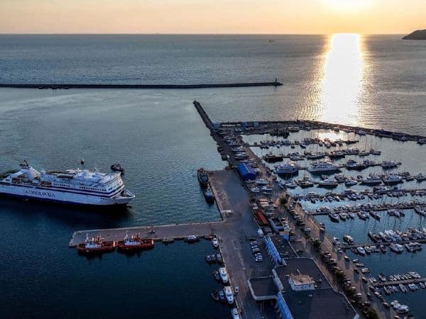 Barska plovidba: Linija do Barija privremeno u prekidu - Pobjeda