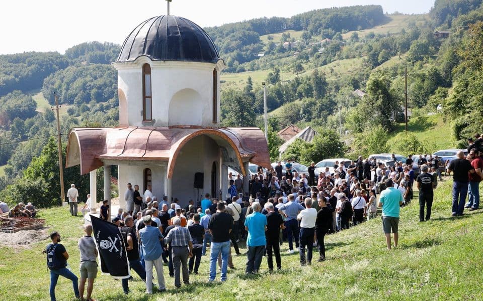 Spomenik Pavlu Đurišiću izmješten u obližnju crkvu - Pobjeda