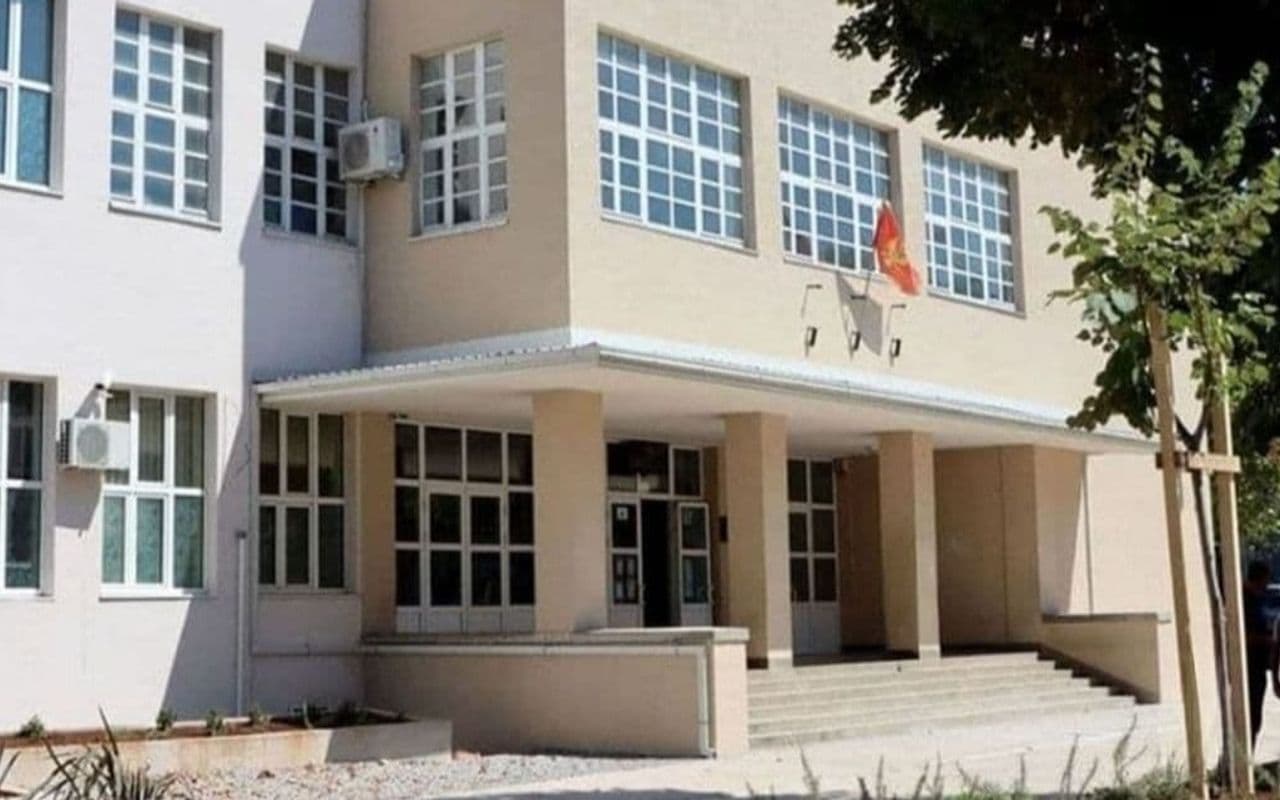Raspisan tender za rekonstrukciju sanitarnih prostorija OŠ „Savo Pejanović”
