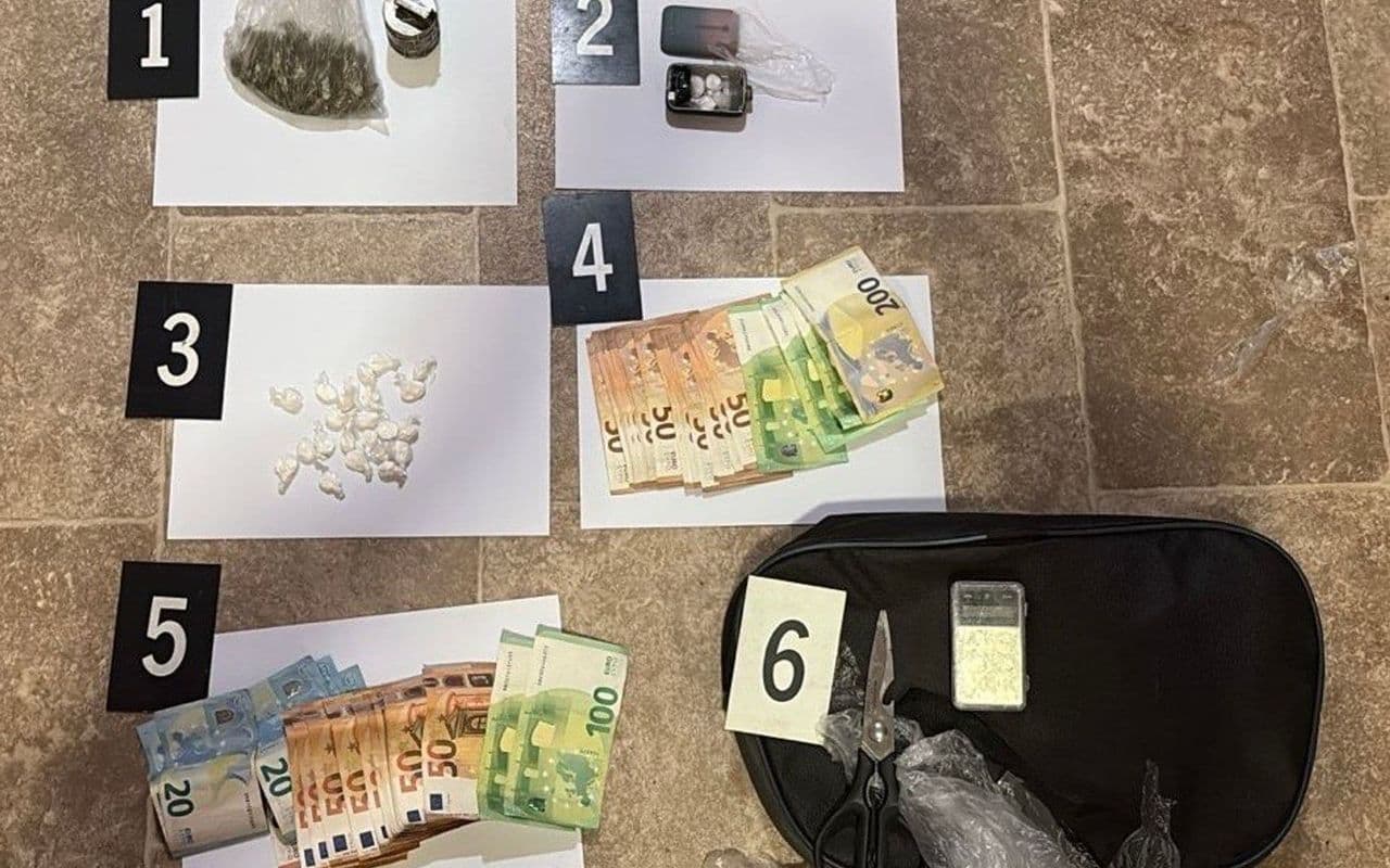 Pretresi na 12 lokacija na primorju, uhapšene dvije osobe