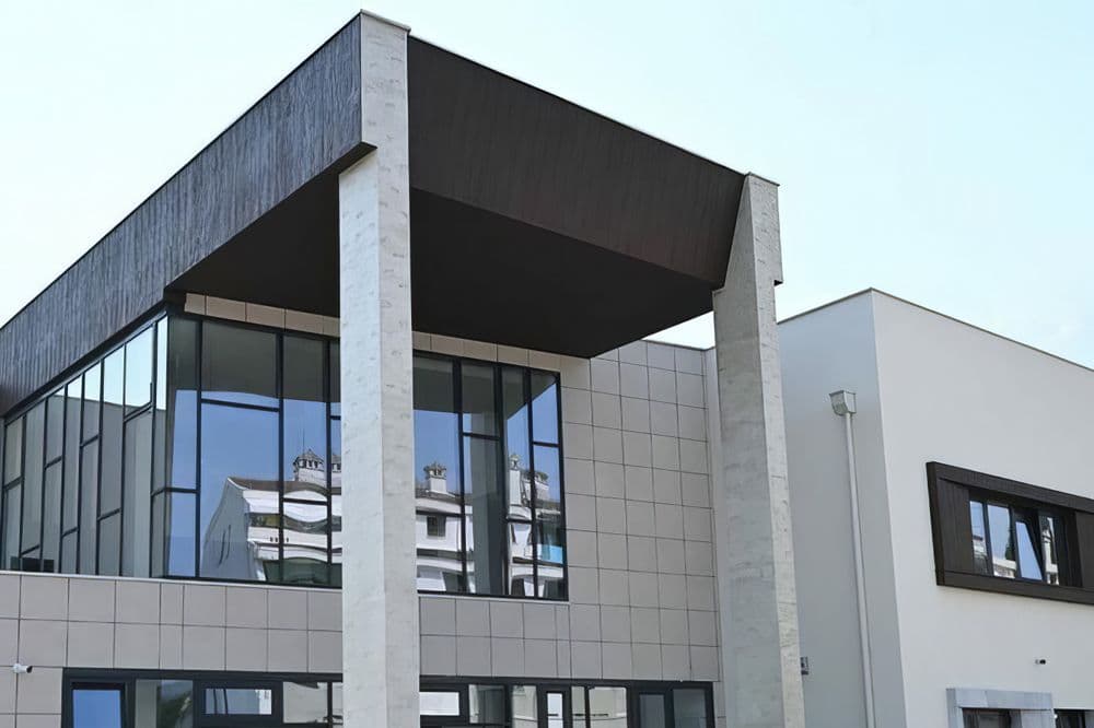Svečano otvoren novi objekat OŠ „Branko Brinić“ u Tivtu