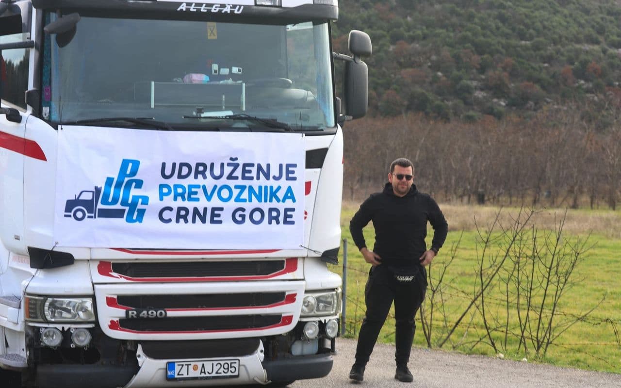 Blokiran uvoz i izvoz robe na granicama - Pobjeda