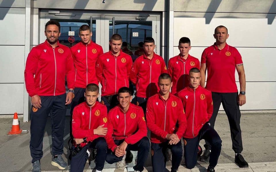 U Eger sa osam boksera - Pobjeda