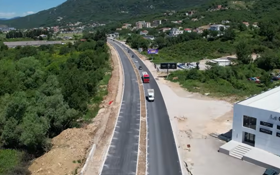 Kompletiran bulevar Tivat-Jaz, sve četiri trake od danas pod asfaltom